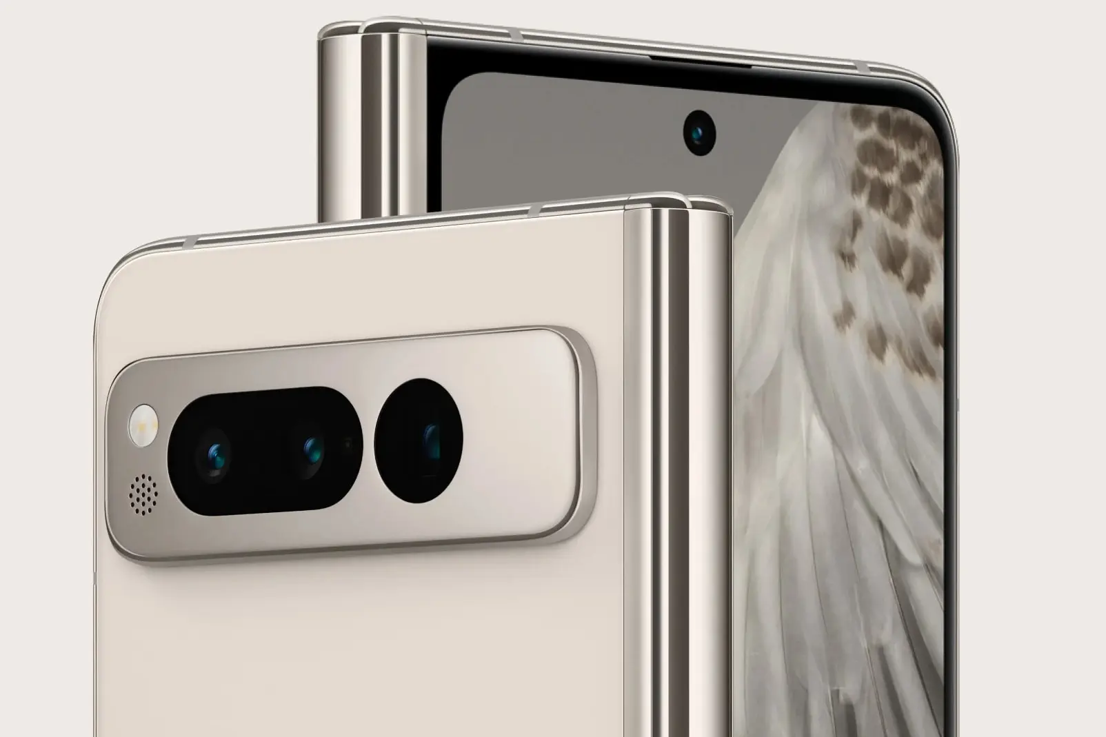 Google Pixel Fold 2 verschijnt op beeld met gigantische camera's ...