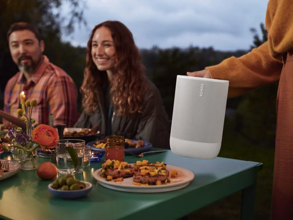 Sonos Move 2 maakt ruimtelijk stereogeluid draagbaar - TechPulse