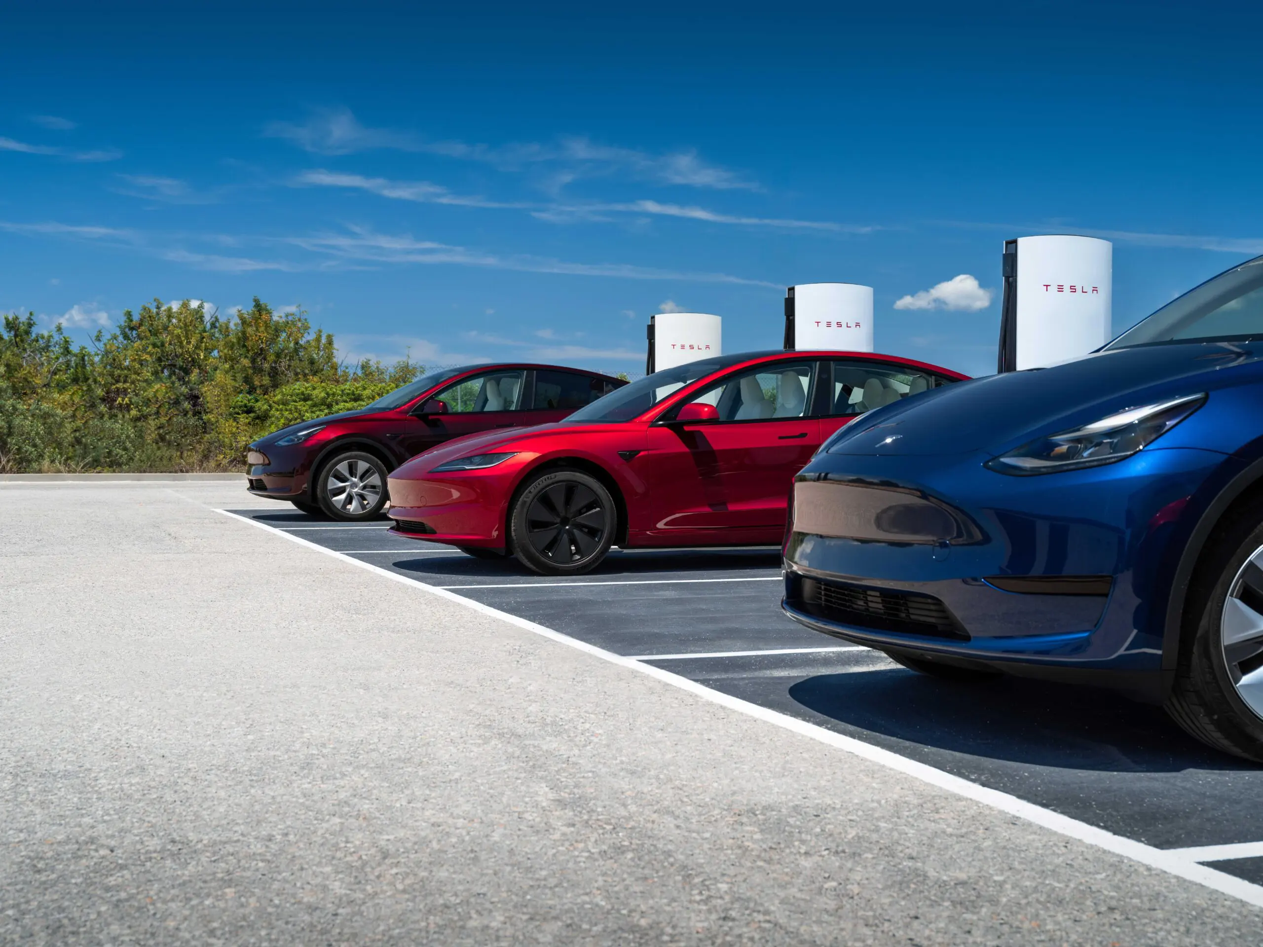 Tesla opent eerste V4 Supercharger-station van België in Diegem - TechPulse
